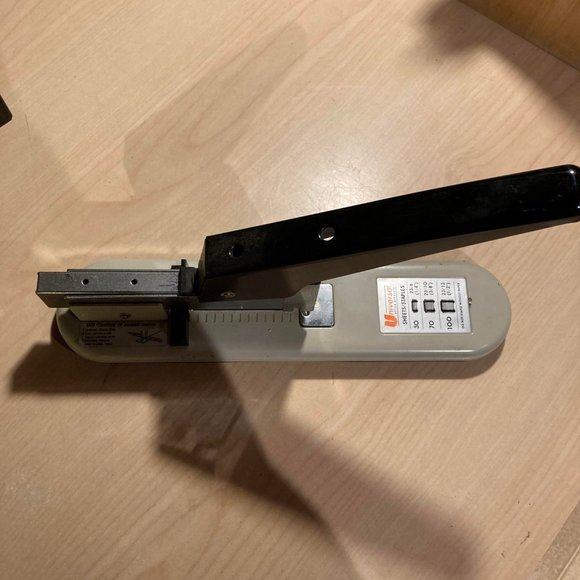 Universal | Office | Universal Office Products Heavy Duty Desktop ...